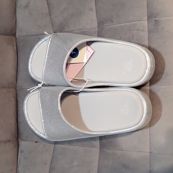 wild fable | Shoes | Wild Fable Womens Sparkly Silver Slides 7 Nwt ...